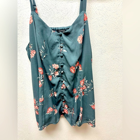 torrid | Tops | Torrid Size Well Loved Floral Top | Poshmark